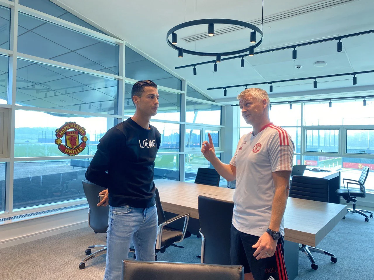 Primeiro encontro de Cristiano Ronaldo com Solskjaer no United vira ...